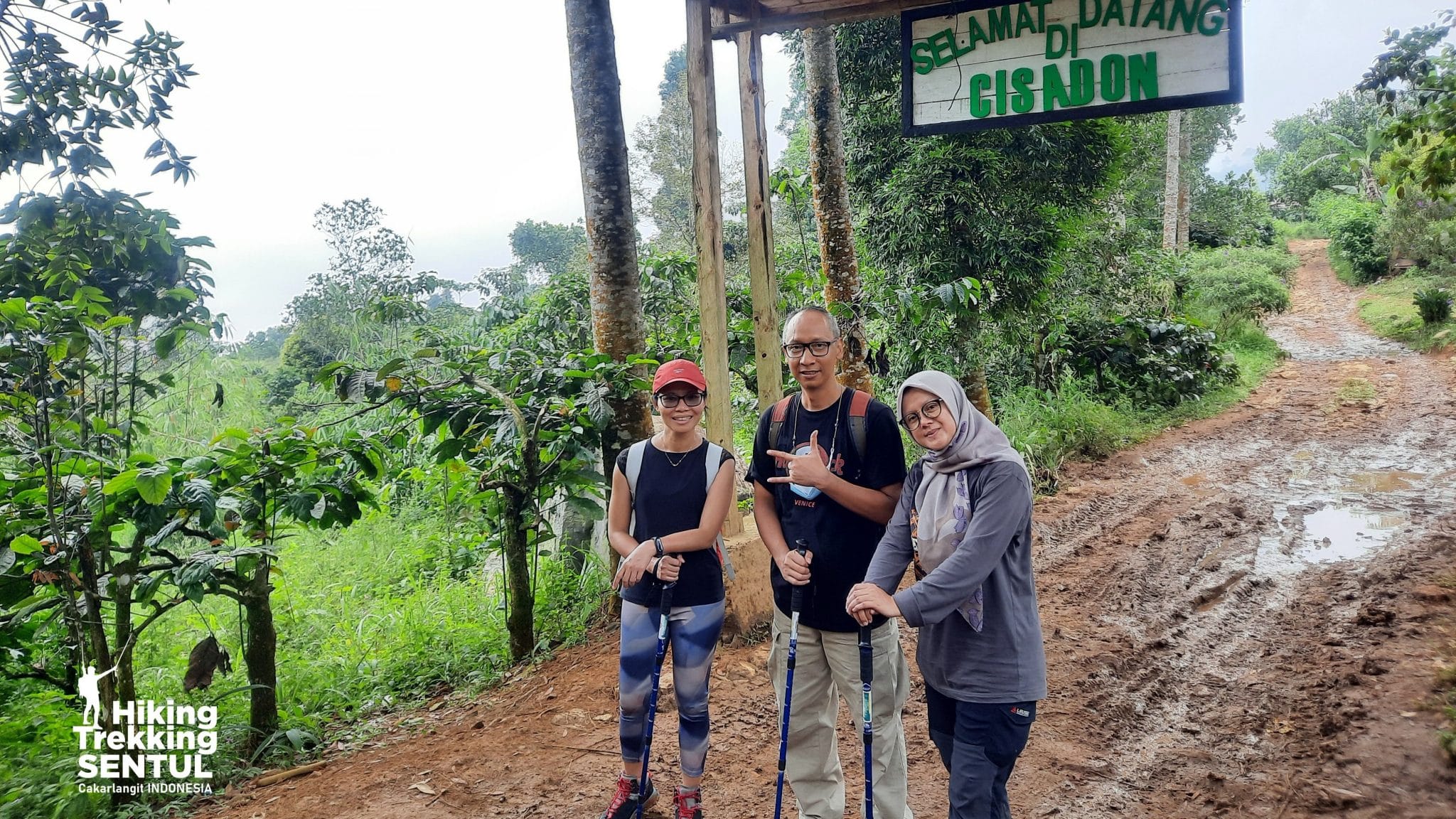 Paket Hiking - Trekking Sentul Bogor. Hanya 1 Jam dari Jakarta