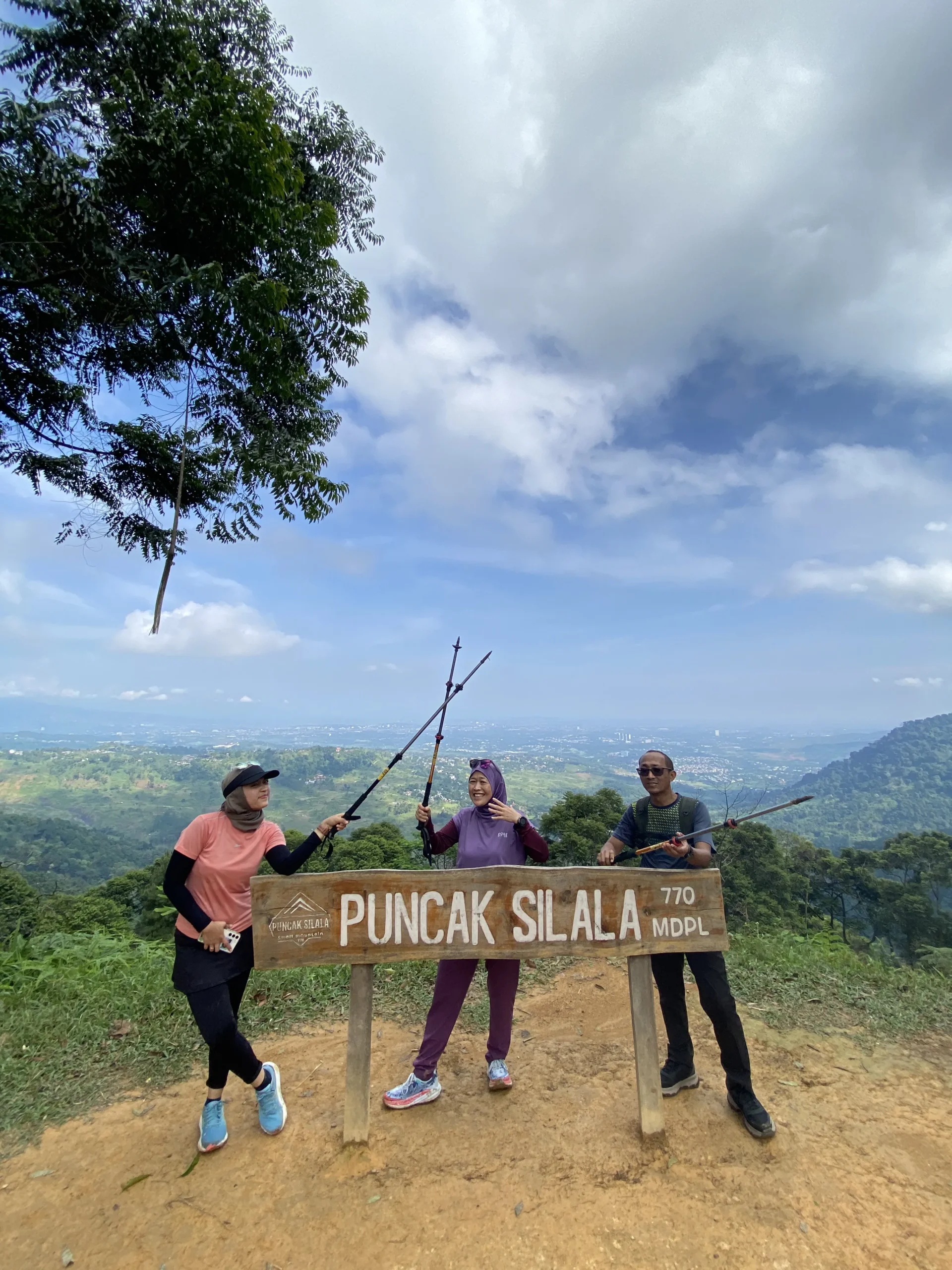 Trekking Sentul Basic F - Puncak Silala - Bukit Daolong